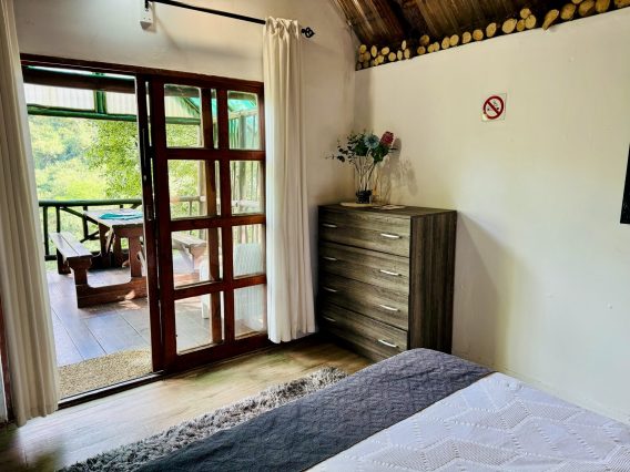 Treehouse River Lodge